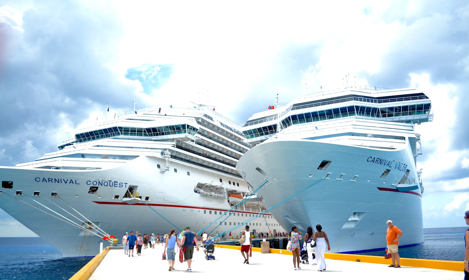 Technology at Sea: The Latest Digital Innovations on Cruise Ships ...
